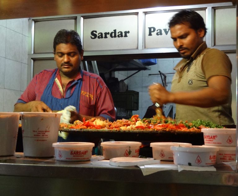 5 best street food in Mumbai - Townmumbai.com